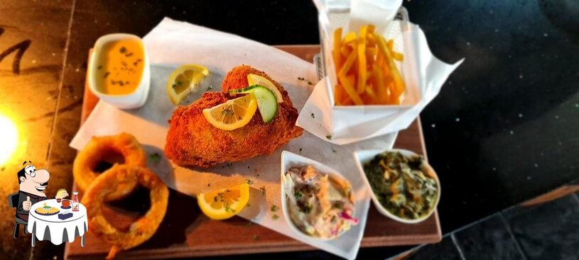 Crossroads on R513 pub & bar, Roodeplaat, Kameelfontein Road ...