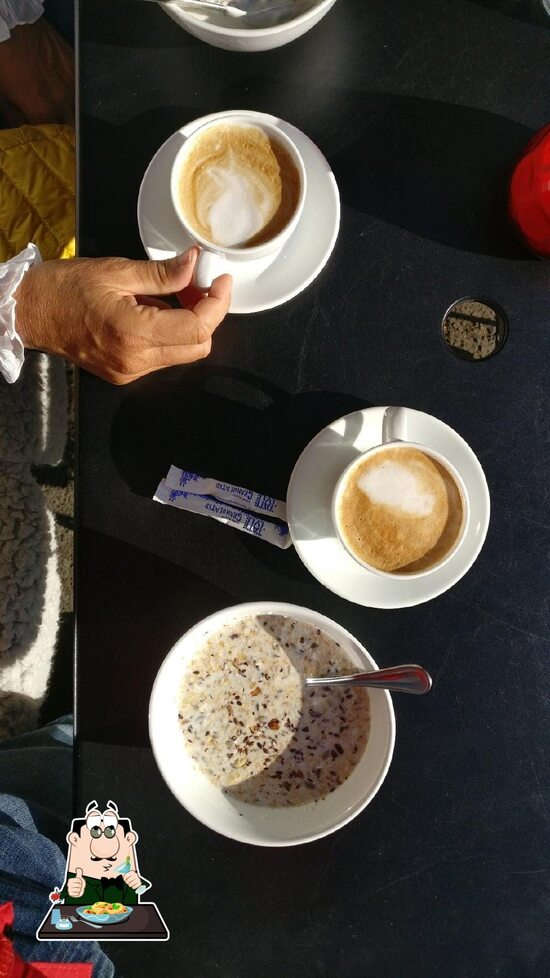 Vespa & Humla cafe, Oslo - Restaurant reviews