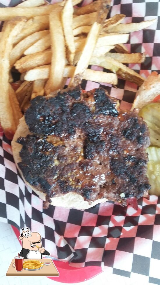 CruzIn Dinner, Assiniboia - Restaurant menu, prices and reviews