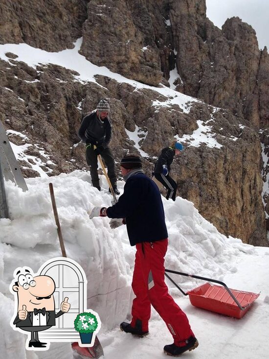 Rifugio Toni Demetz Hütte restaurant, Italy - Restaurant reviews
