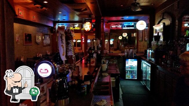 Carta de The Red Baron Bar & Dance Club, Cedar Rapids