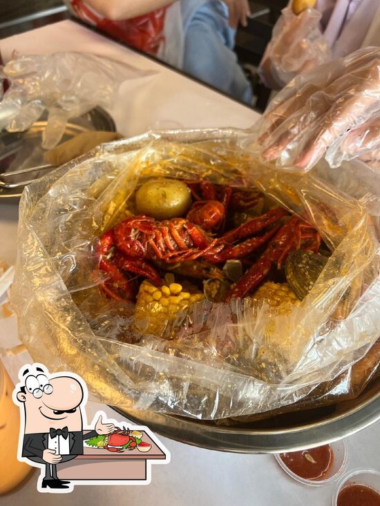 The Crawfish Hut in Burien - Restaurant menu and reviews