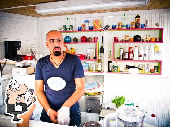Juice Box pub & bar, Bizerte, 8VF8+255 - Restaurant reviews