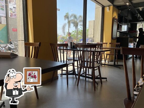 HOCCO Eatery, SOBO Centre, Ahmedabad, Shop no. 98 - Restaurant reviews