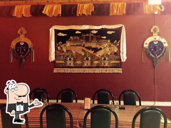 Lhasa Dolkar in Toronto - Restaurant reviews