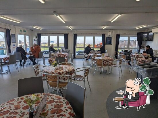 The Lookout Coffee Shop, Biggin Hill - Restaurant menu, prices and reviews