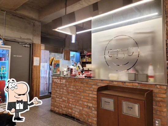 CHICKEN BURGER CLUB, Busan - Restaurant menu, prices and reviews