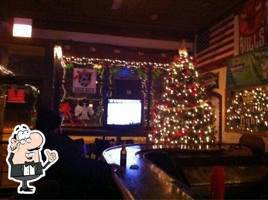 The Falcon Inn, 1601 E 53rd St in Chicago - Restaurant reviews