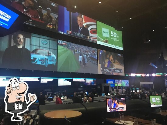 FanDuel Sports Bar in East Rutherford - Restaurant reviews
