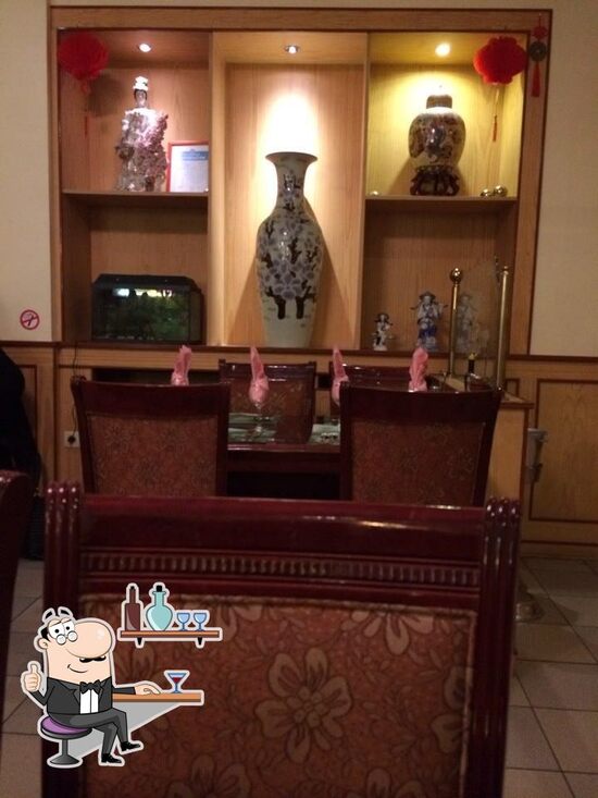 Menu au China Express, La Louvière, Chau. Paul Houtart 235
