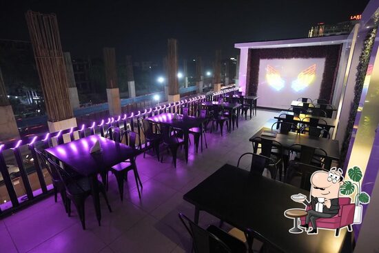Krush cafe & Rooftop lounge, Kolkata - Restaurant menu, prices and reviews