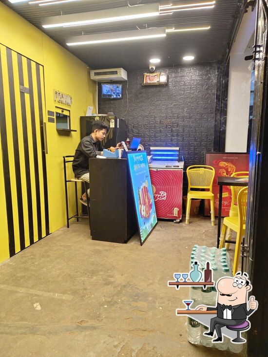 THUNDER - Cafe & Restaurant J.C Layout Harihar, Harihar - Restaurant ...