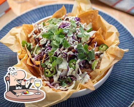 Cheebo in Culver City - Restaurant menu and reviews