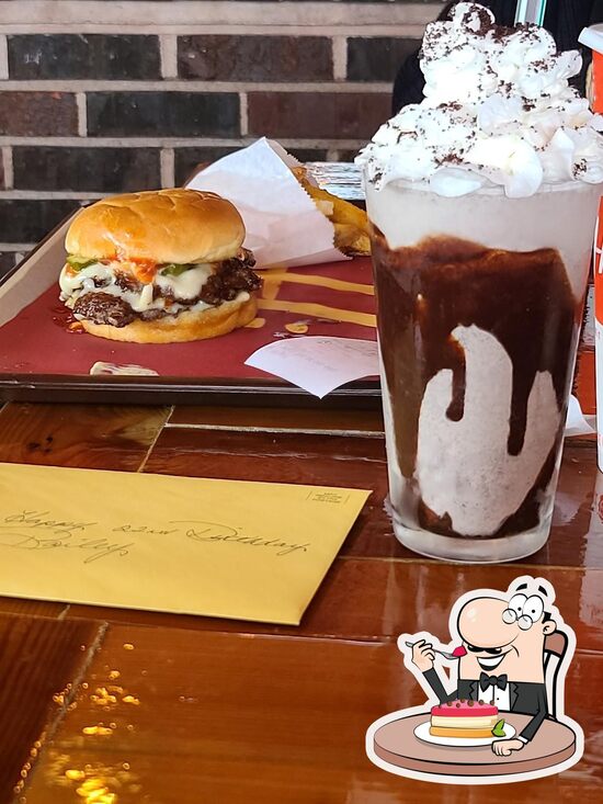 Hi-Pointe Drive-In Kirkwood, Kirkwood - Restaurant menu, prices and reviews
