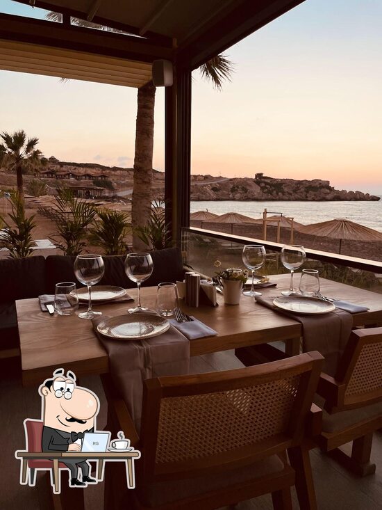 Hilltown Beach Club - Restaurant menu, prices and reviews