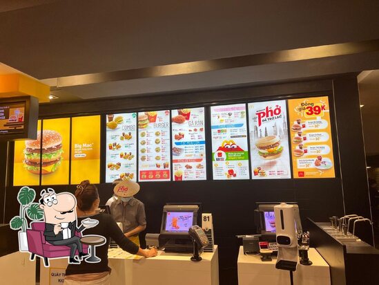 Menu at McDonald's Phú Lâm restaurant, Ho Chi Minh City, 718 Đ. Kinh ...