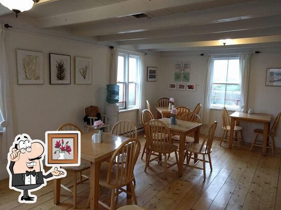 Two Whales Coffee Shop, Port Rexton - Restaurant menu, prices and reviews