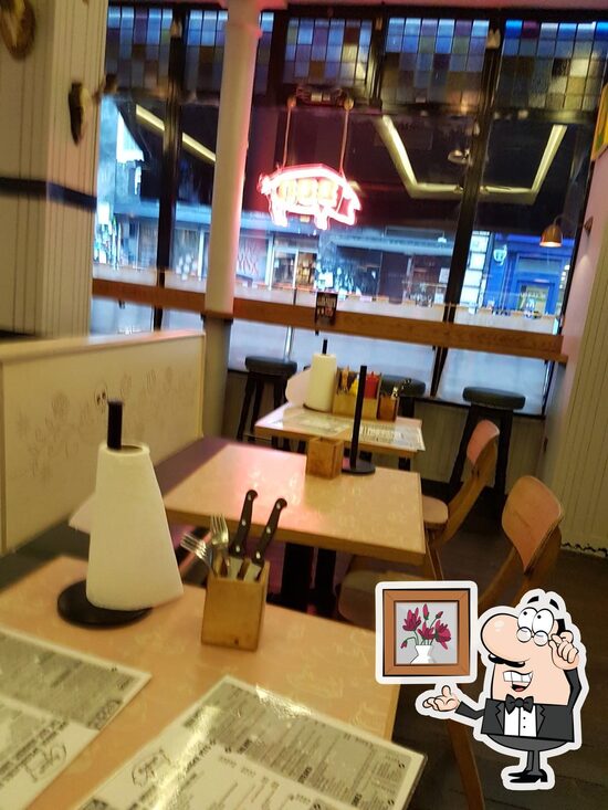 Bodean's BBQ Soho, 10 Poland St in London - Restaurant menu and reviews