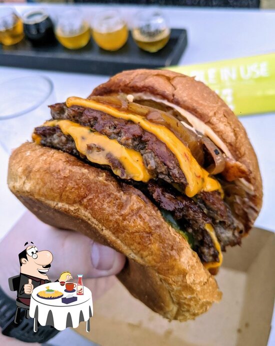 Full Metal Burgers Oceanside, 2550 Jason Ct in Oceanside - Restaurant ...