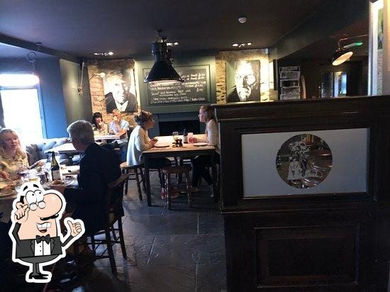 Menu at The Fox Hole pub & bar, Piercebridge