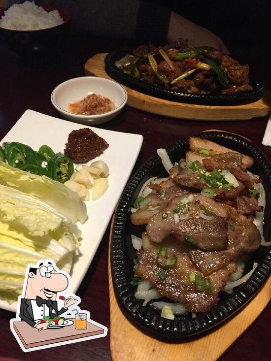 Chomi Sushi in Swiftwater