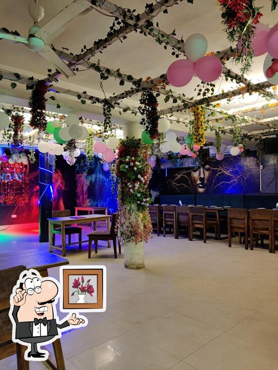 Divine Cafe & Party Lounge, Karnal - Restaurant reviews