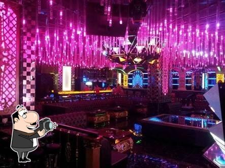 Grand Dragon Pub & KTV, Batam - Restaurant reviews