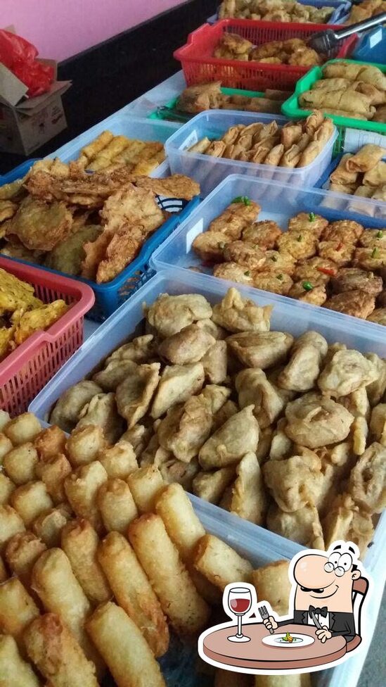 Menu at Warung Bu Cicih Curug Suakan Palias, Ciseeng