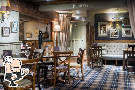 The Travellers Rest, Thornhill Rd in Caerphilly - Restaurant menu and ...