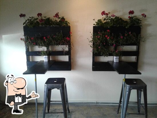 Bishops Coffee and Tea, 2387 US-98 in Hurlburt Field - Restaurant reviews