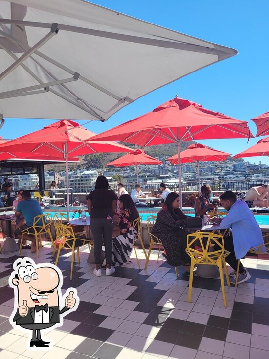 Radisson RED Cape Town - RED Rooftop pub & bar, Cape Town - Restaurant ...