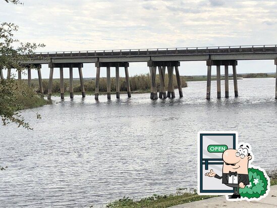 Jolly Gator Fish Camp in USA - Restaurant menu and reviews