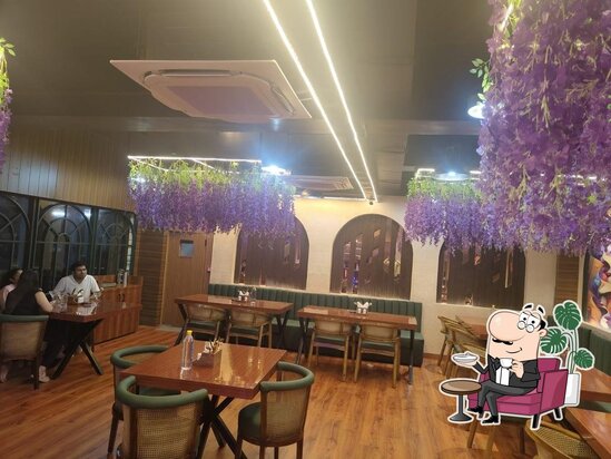 FLAME & FLAVORS RESTRO CAFE LLP, Greater Noida - Restaurant menu, prices and reviews