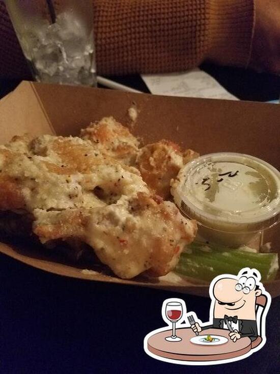 Tracks Lounge, Omaha - Restaurant menu, prices and reviews
