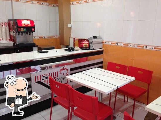 Lets Zinger restaurant, Ajman - Restaurant reviews
