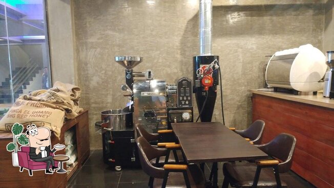 Roasting House cafe, Lapu-Lapu City, 7XMW+Q4M - Restaurant reviews