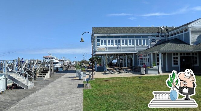 Tiki Joe's at Captree Boat Basin in Gilgo-Oak Beach-Captree ...