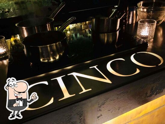 CINCO lounge pub & bar, Lisbon, R. Ruben A. Leitão 17A - Restaurant ...