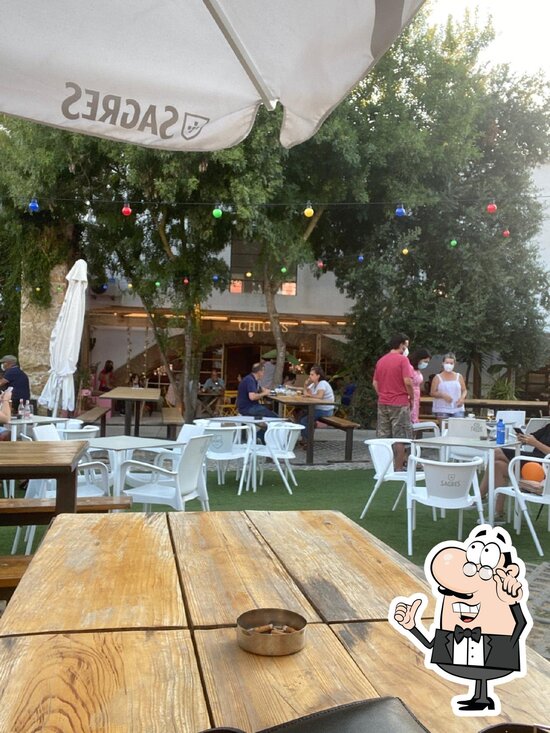 Mercado Da Romeira pub & bar, Almada - Restaurant reviews