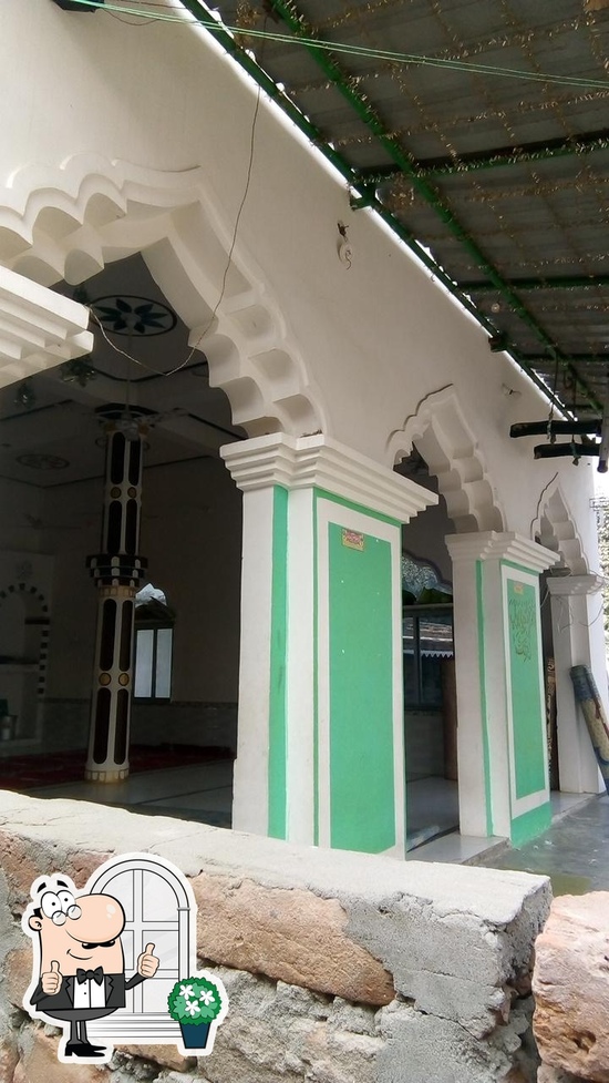 Menu at Bhelwa.Masjid, India