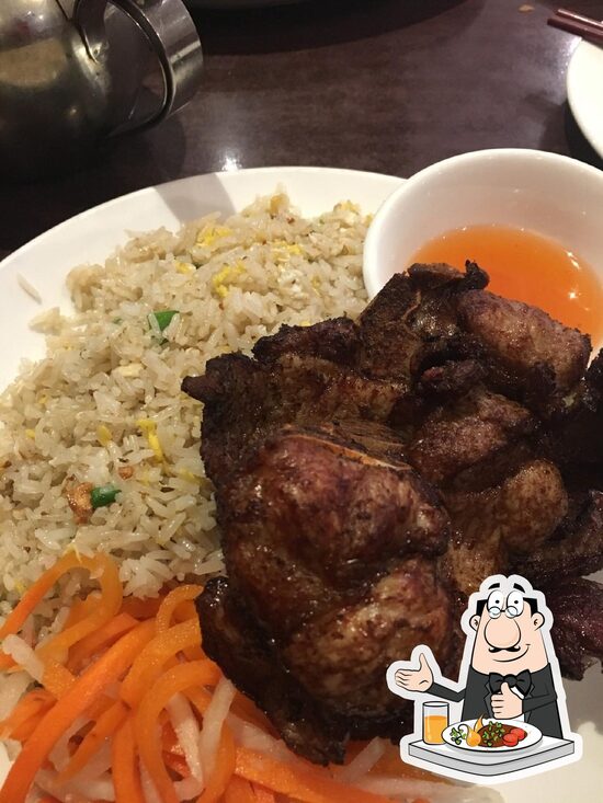 Restaurant Kim Hour, 7682 Bd Saint-Michel in Montreal - Restaurant reviews