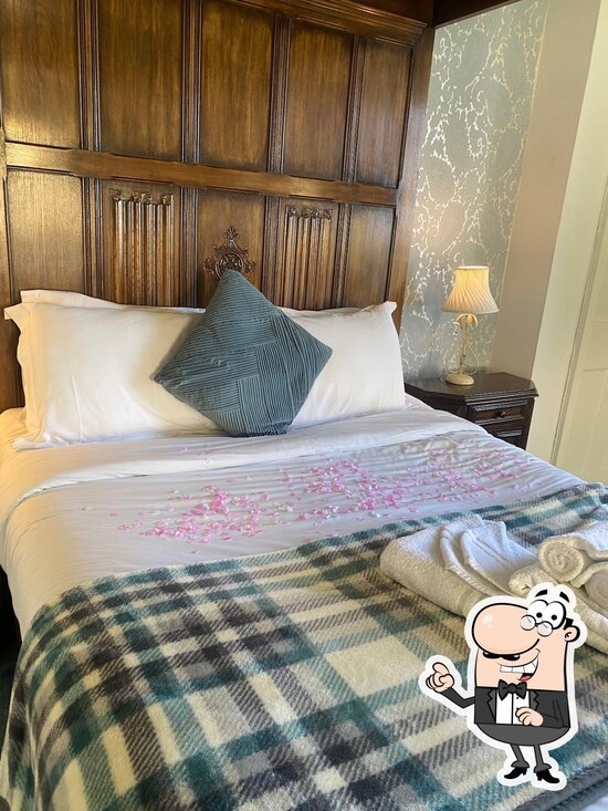 The Rowley Manor Hotel, Rowley - Restaurant menu, prices and reviews