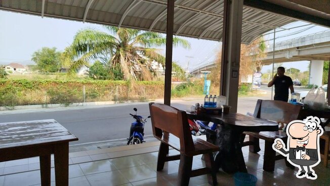 เจ๊รีข้าวมันไก่ประปา / Jeri Khao Man Kai Prapa, Prachuap Khiri Khan ...