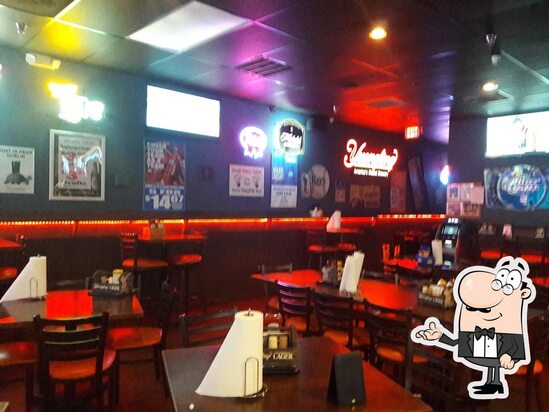 Tom's Tavern (Forest Hills) in Tampa - Restaurant menu and reviews