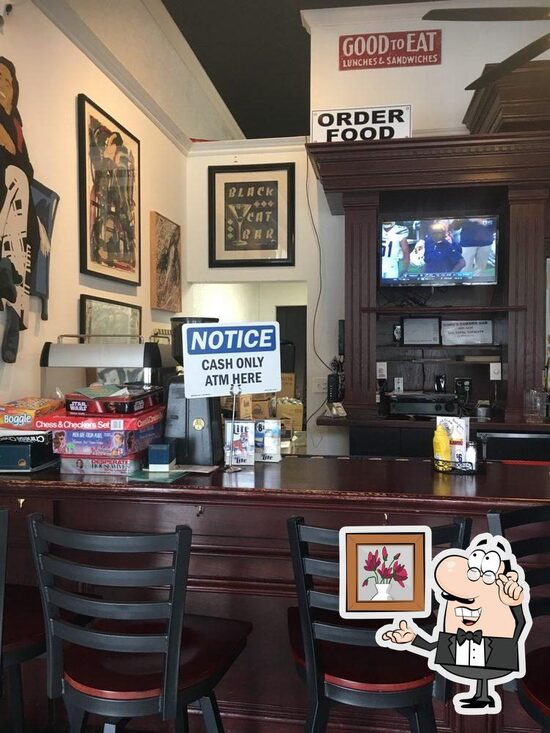 Cobb's Corner Bar, Detroit - Restaurant menu, prices and reviews
