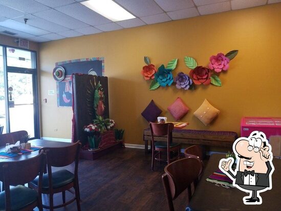 El Chavis Taquizas, Oak Lawn - Restaurant menu, prices and reviews