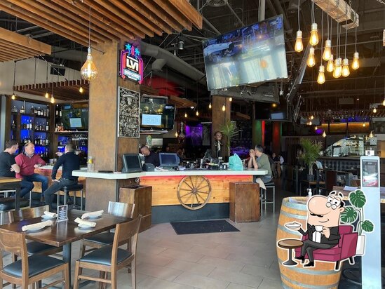 Hawg Heaven BBQ & Gastro Pub, Pasadena - Restaurant menu, prices and ...
