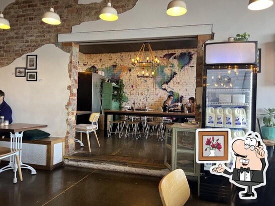 The Foreigner Café Ivanhoe, Ivanhoe - Restaurant menu, prices and reviews