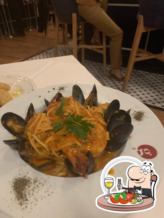 BALOS, 4114 Saint-Catherine St W in Montréal - Restaurant reviews