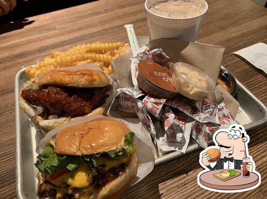 Shake Shack, 125 Central Ave in Southlake - Restaurant menu and reviews